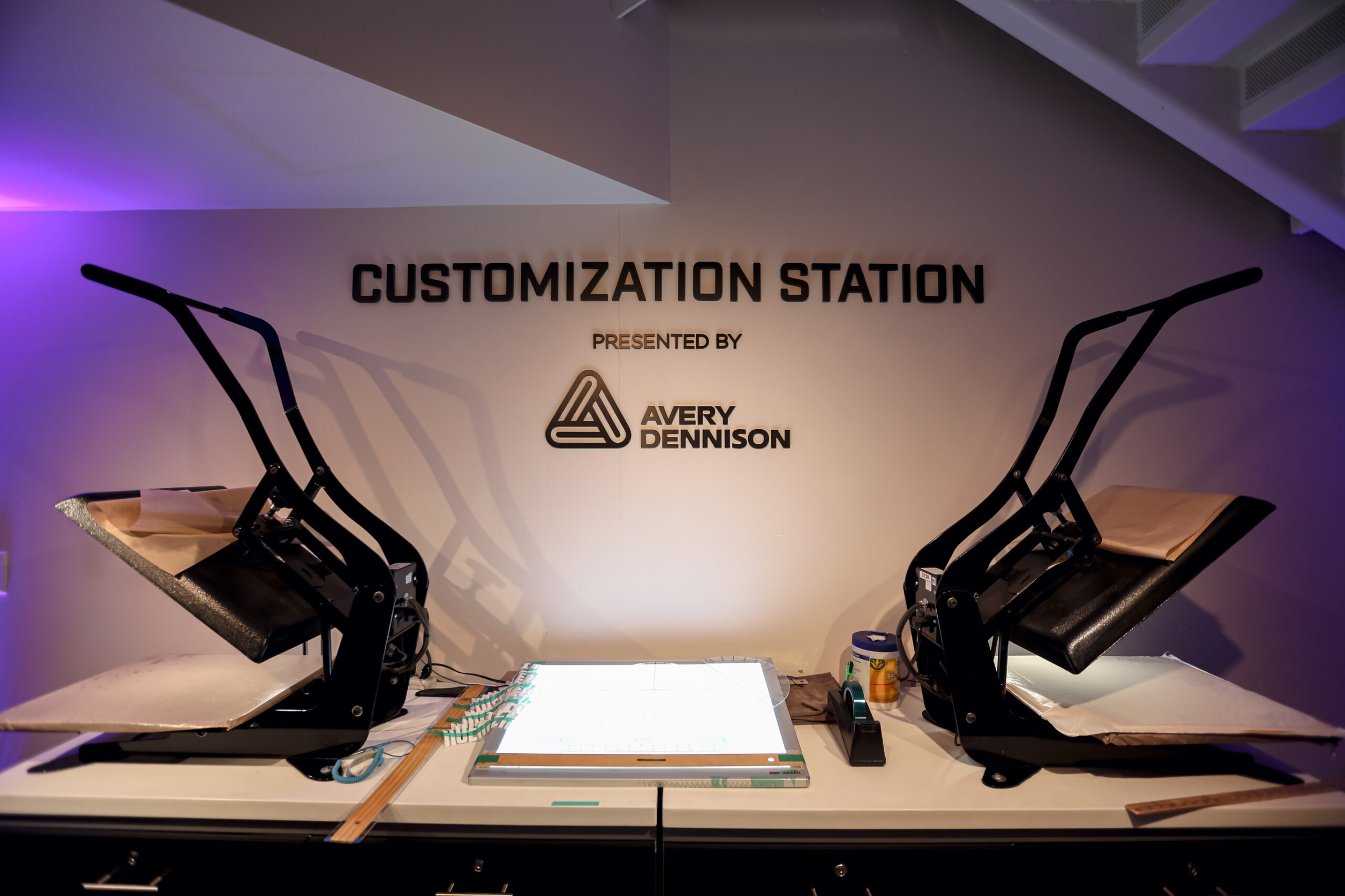 Avery Dennison becomes official embellishment partner of the Sacramento Kings - Printwear ...